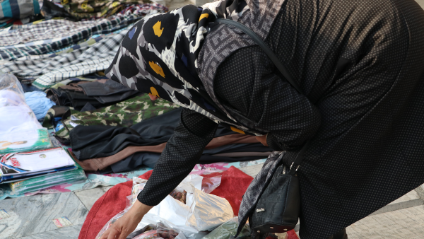 JINHAGENCY | Daily challenges faced by women peddlers in Tehran