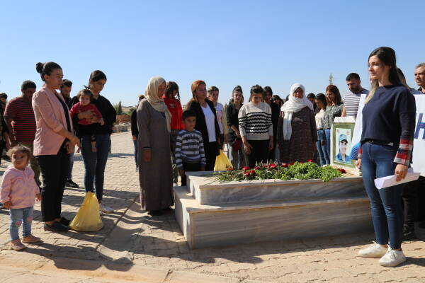 JINHAGENCY | Gazeteci Dilîşan Îbîş "Jin, jiyan, azadî" sloganlarıyla anıldı