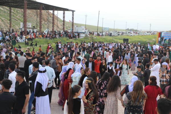 JINHAGENCY | Li Şengalê Çarşema Serê Nîsanê hat pîrozkirin