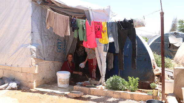 JINHAGENCY | الحصار وانتشار الأمراض يفاقمان معاناة مهجري عفرين