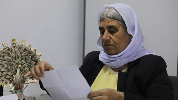 JINHAGENCY | Yazidi women write letters to Abdullah Öcalan