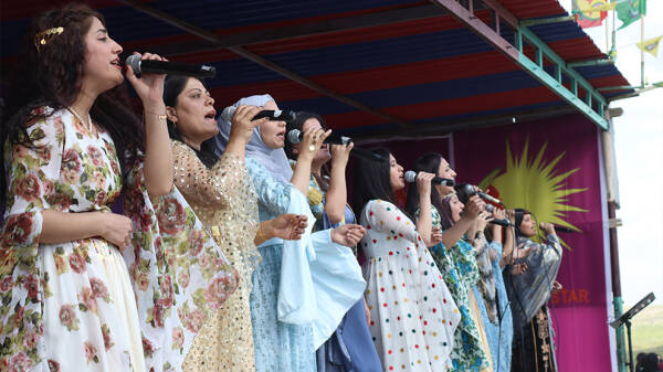 JINHAGENCY | Di bin şert û mercên herî giran de hunera Kurdî parastin